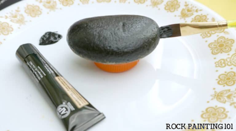 How to add a base coat to all the sides of your rock - Rock Painting 101