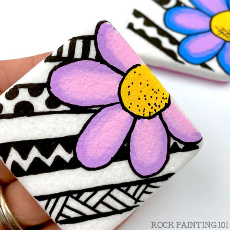 19 easy flower rocks that will make people smile - Rock Painting 101