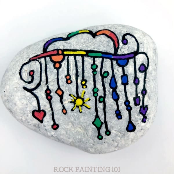 How to make fun rainbow zendangles on your rocks - Rock Painting 101