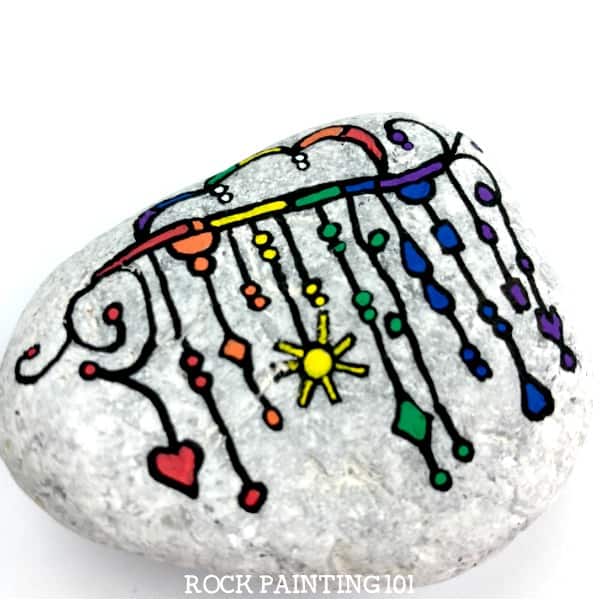 How to make fun rainbow zendangles on your rocks - Rock Painting 101