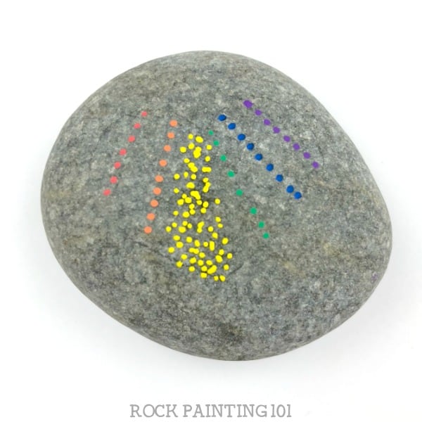 How to make a beautiful rainbow pointillism hearts on rocks - Rock ...