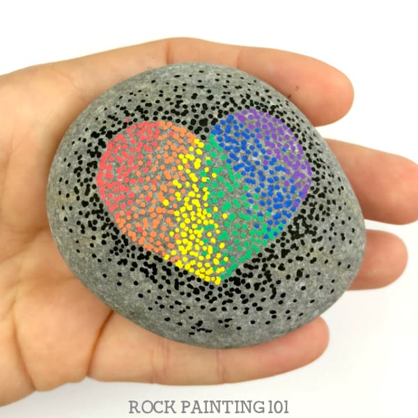 How to make a beautiful rainbow pointillism hearts on rocks - Rock ...