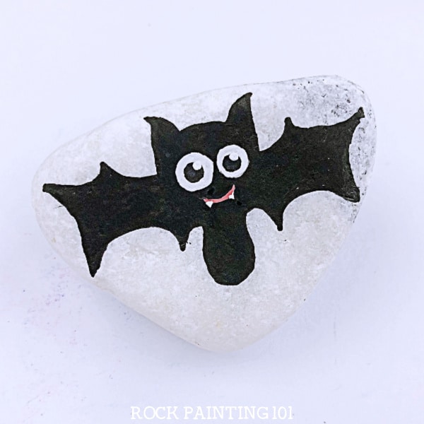 How to paint a bat for amazing Halloween rocks - Rock Painting 101