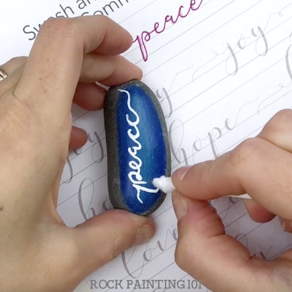 5 tips to start hand lettering on painted rocks - Rock Painting 101