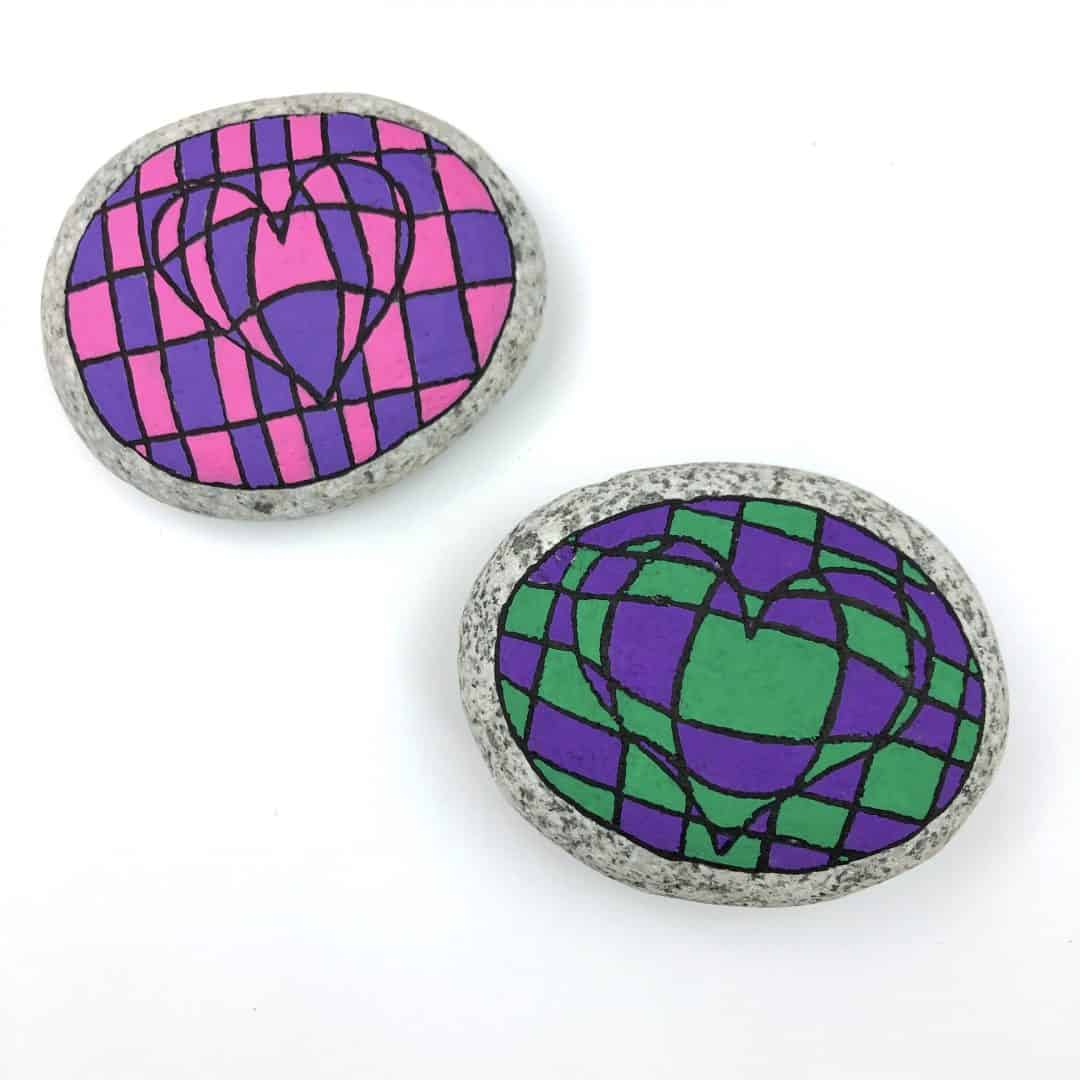 How to Draw a 3D Heart onto a Rock - Rock Painting 101