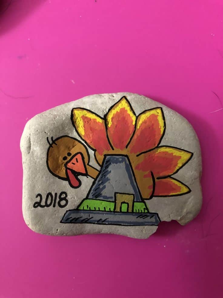 18 easy turkey painted rocks to create this Thanksgiving