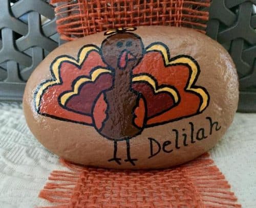 18 easy turkey painted rocks to create this Thanksgiving