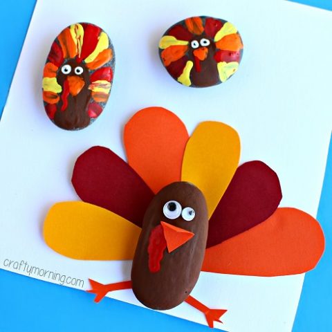 18 easy turkey painted rocks to create this Thanksgiving