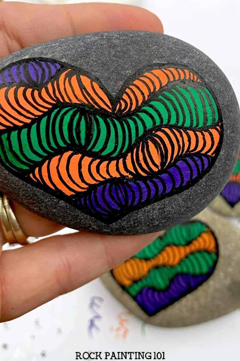 How to Paint an Op-Art Heart Rock - Rock Painting 101